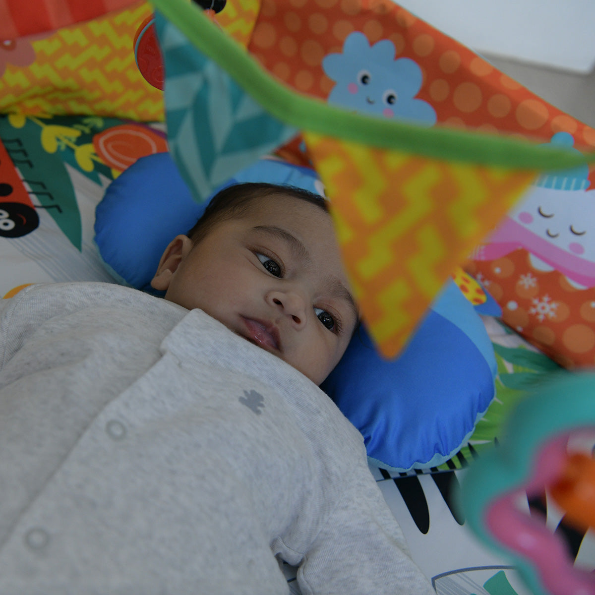 Snuggletime Jumbo Activity Gym and Ball Pit